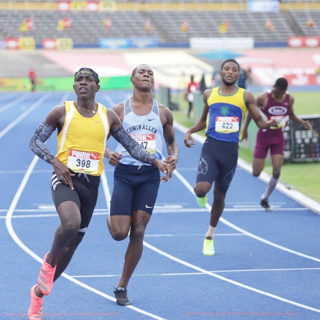 Bolt request support for Antonio Watson - Trackalerts.com, track and ...