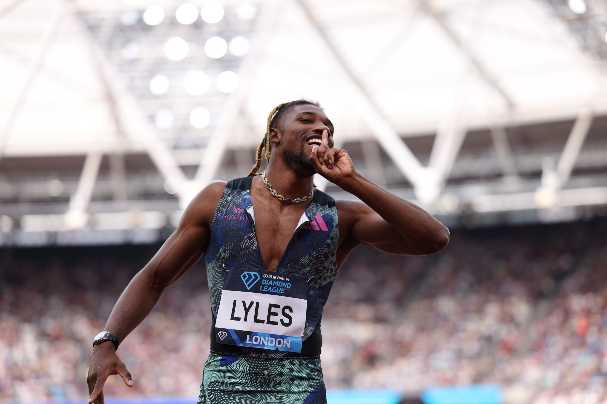 Noah Lyles Clinches Third Jesse Owens Award, Sha'Carri Richardson Named ...